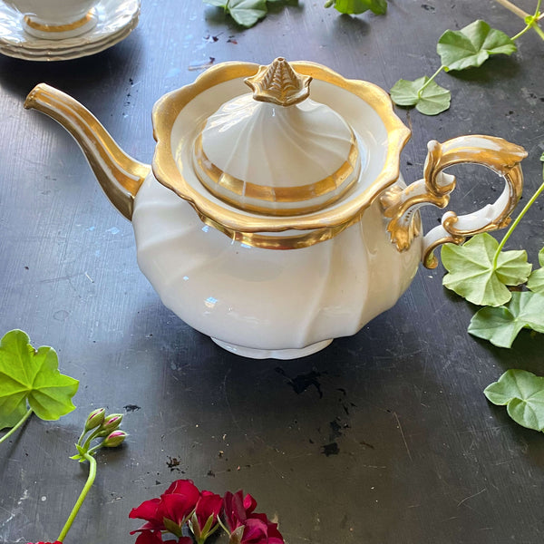 Antique Royal Vienna Tea Service Set - Gold and White Porcelain - Circ ...