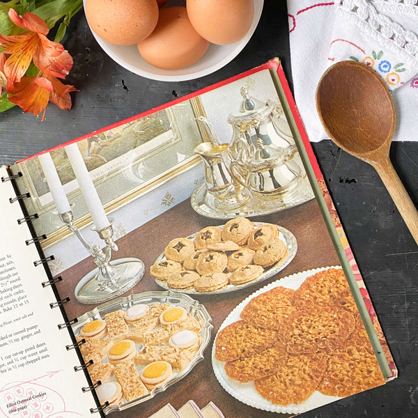 Betty Crocker's Cooky Book - 1963 First Edition First Printing – In The ...