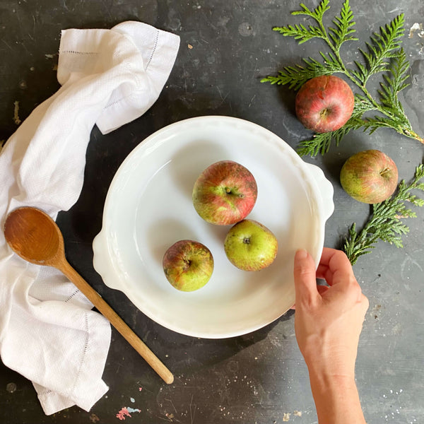 Vintage 1950s White Pyrex Flavor Saver Pie Dish with Fluted Edge and H ...